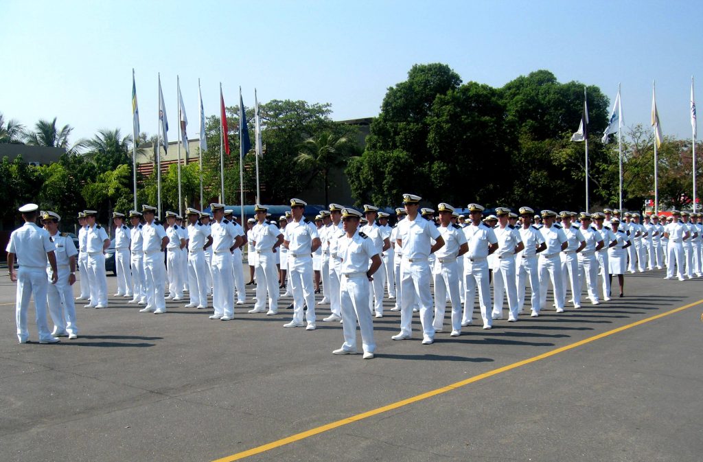 Concurso Marinha EFOMM: EDITAL com oferta de 100 vagas!